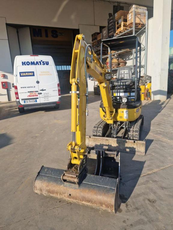 Komatsu PC16R-3HS - Miniescavatore in vendita a Padova da Varini Srl