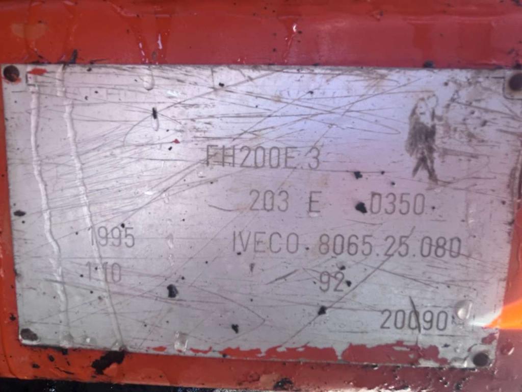 Fiat Hitachi FH 200E.3 - Escavatore cingolato in vendita a Potenza da ...