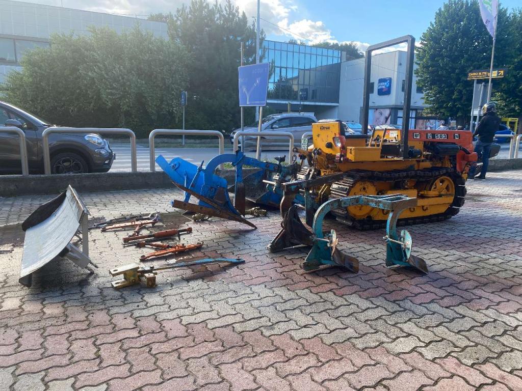 ITMA 503 - Trattore cingolato in vendita a Savona da Giordano Srl