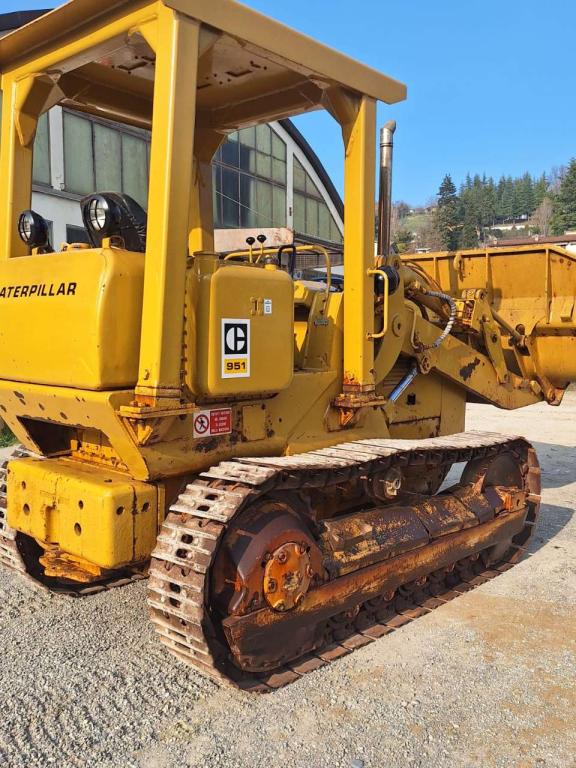 Caterpillar 951 - Pala cingolata in vendita a Pavia da Officina ...