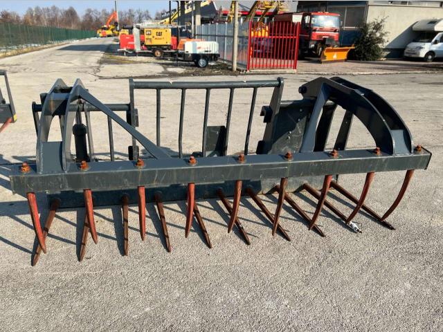 Merlo FLG.N.ZM2.CDC - Pinza da legna in vendita a Cuneo da Massucco T ...