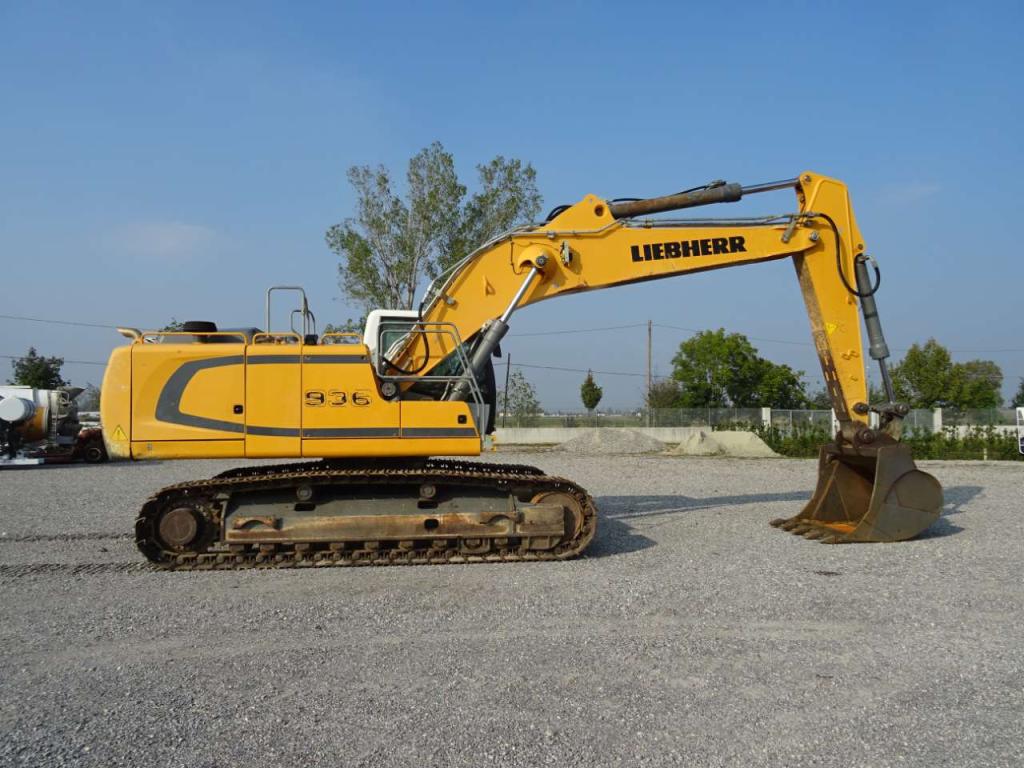 Liebherr R936 NLC - Escavatore cingolato in vendita a Brescia da ...