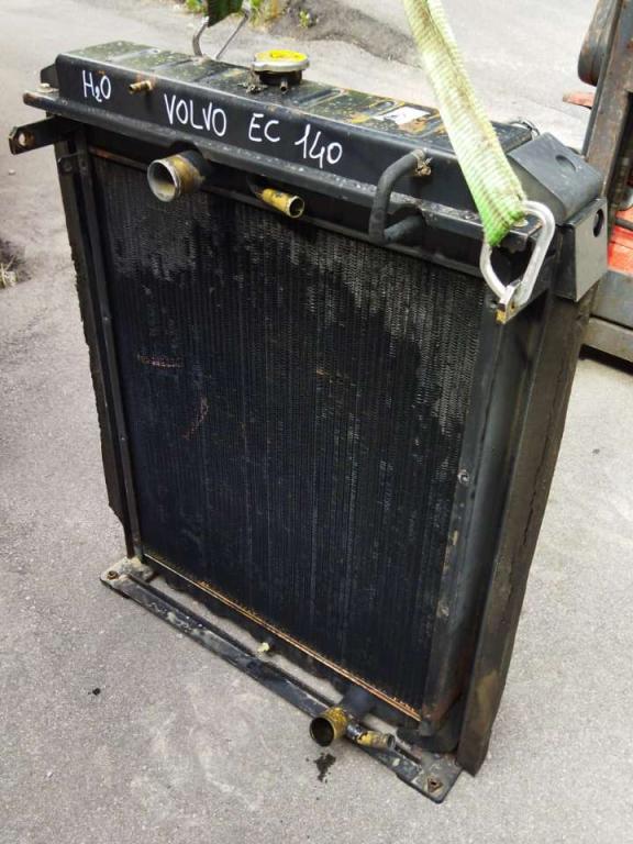 Radiatore acqua per Volvo EC 140 in vendita a Bergamo da PRV Ricambi Srl