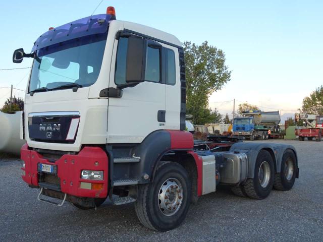 Man TGA 33.480 - Trattore stradale in vendita a Brescia da Effretti Srl