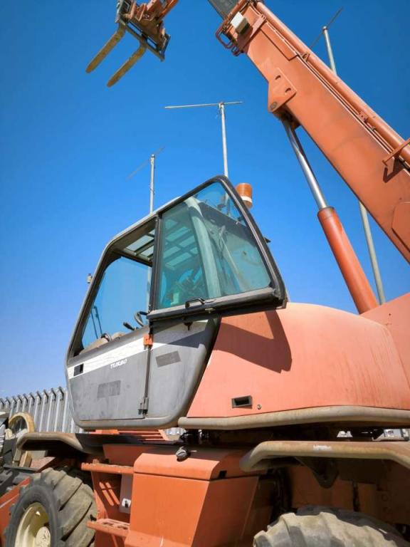 Manitou MRT1432M - Sollevatore telescopico rotativo in vendita a Roma ...