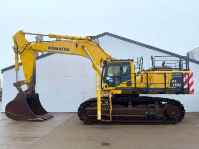 Komatsu PC700LC-8EO Adjustable Undercarriage / Hydr Stairs - Escavatore ...