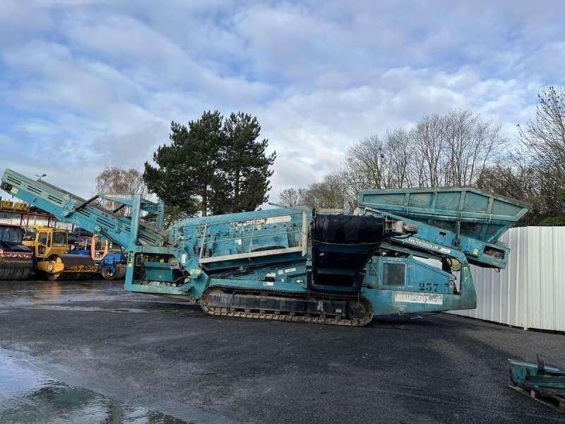 Powerscreen Warrior 1800 - Vaglio in vendita a Neuville Saint Amand da ...